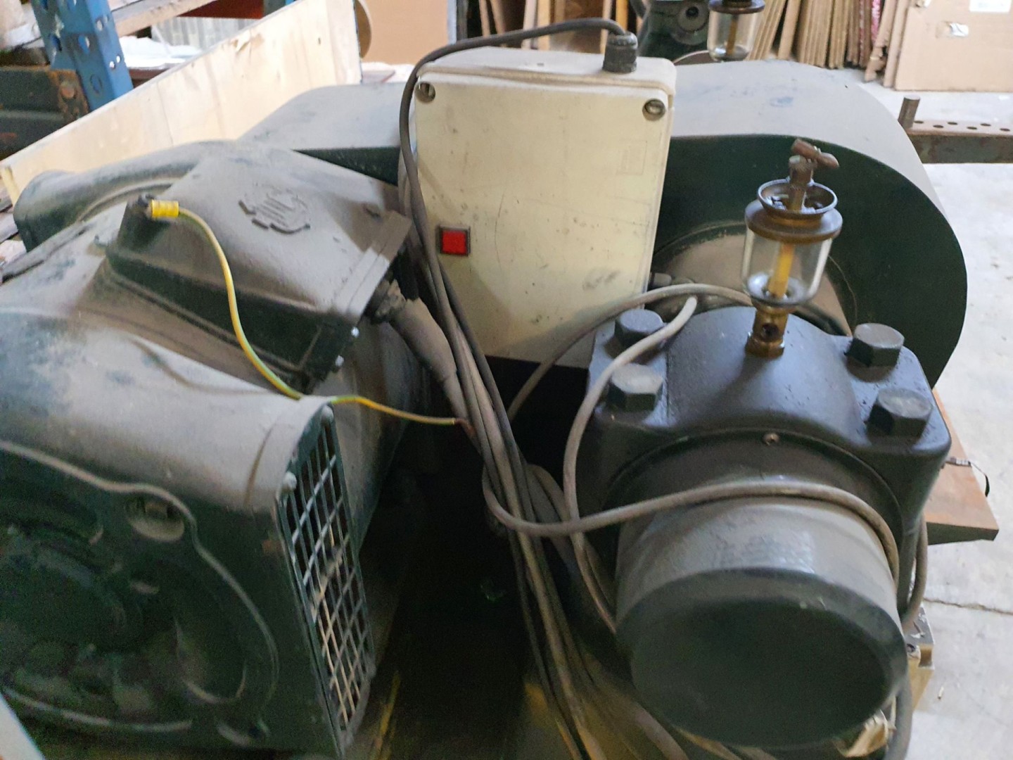 Lot 28 - Mi-Flues Ltd - Peaker Pattinson (Auctioneers) Ltd
